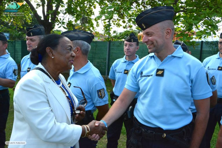 GUADELOUPE. Des renforts de gendarmerie sur l'île. - Outremers News GUADELOUPE. Des renforts de gendarmerie sur l'île. - Outremers News